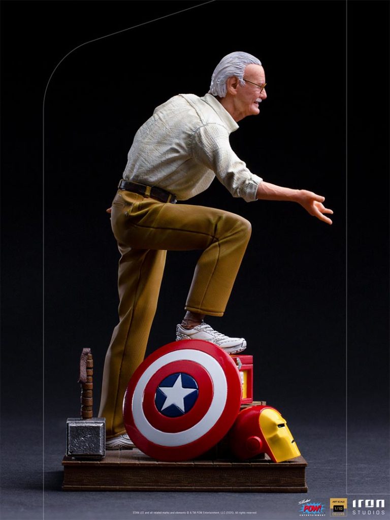 Stan Lee Deluxe Art Scale 1/10 By Iron Studios - Figuristi Store