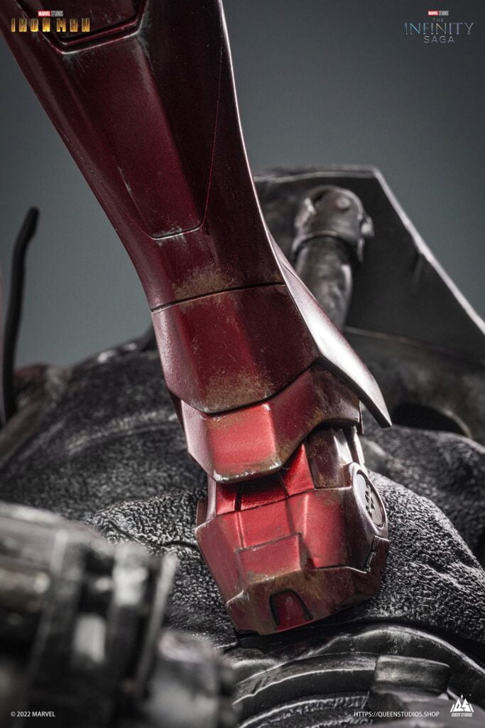 Iron Man Mark 3 1/4 StatueBy Queen Studios - Figuristi Store