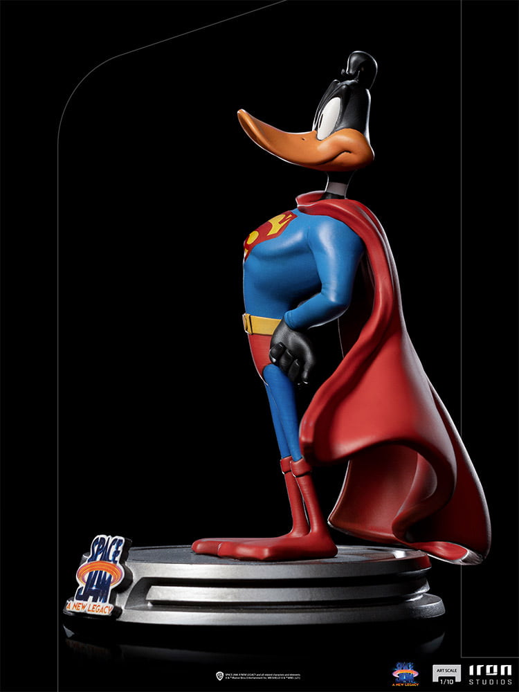 Daffy Duck Superman 1:10 Scale Statue By Iron Studios - Figuristi Store