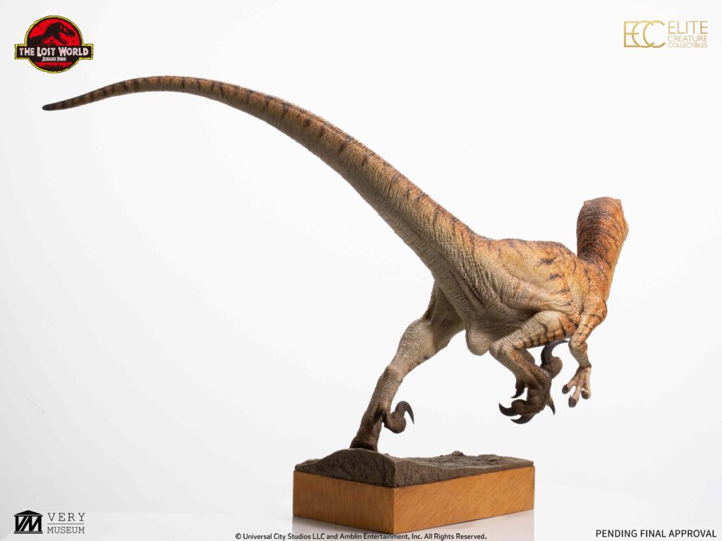 ELITE CREATURE COLLECTIBLE PRESENTS: The Lost World: Jurassic Park Male ...