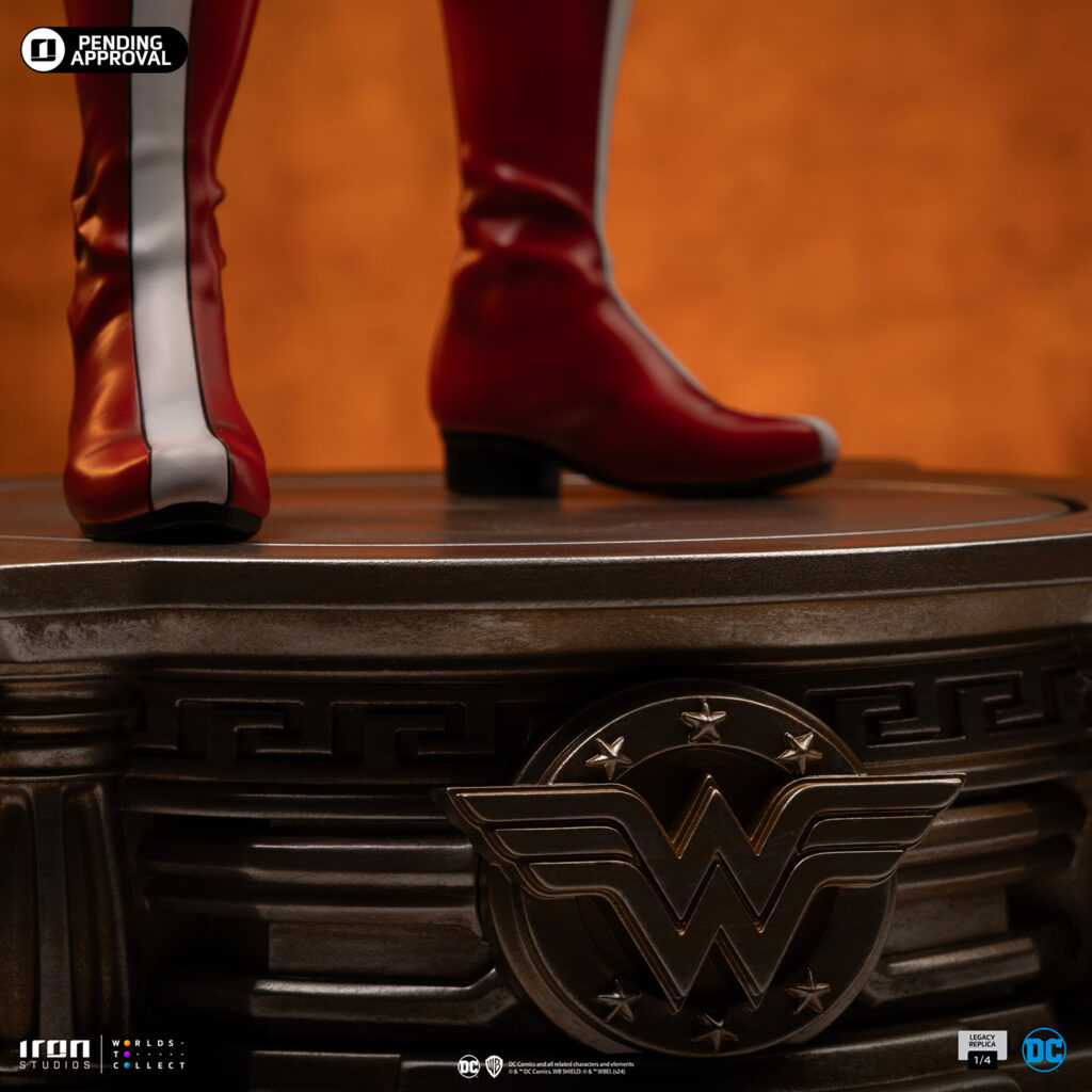 Wonder Woman – DC Trinity – Legacy Replica 1/4 – Iron Studios ...