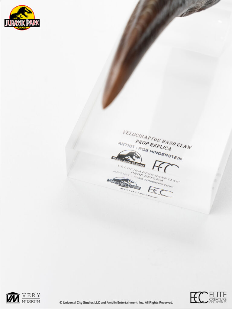 ELITE CREATURE COLLECTIBLES PRESENTS: Jurassic Park Velociraptor Hand ...